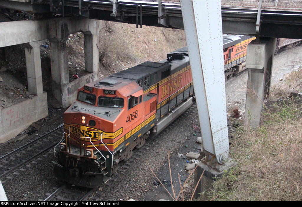BNSF 4058